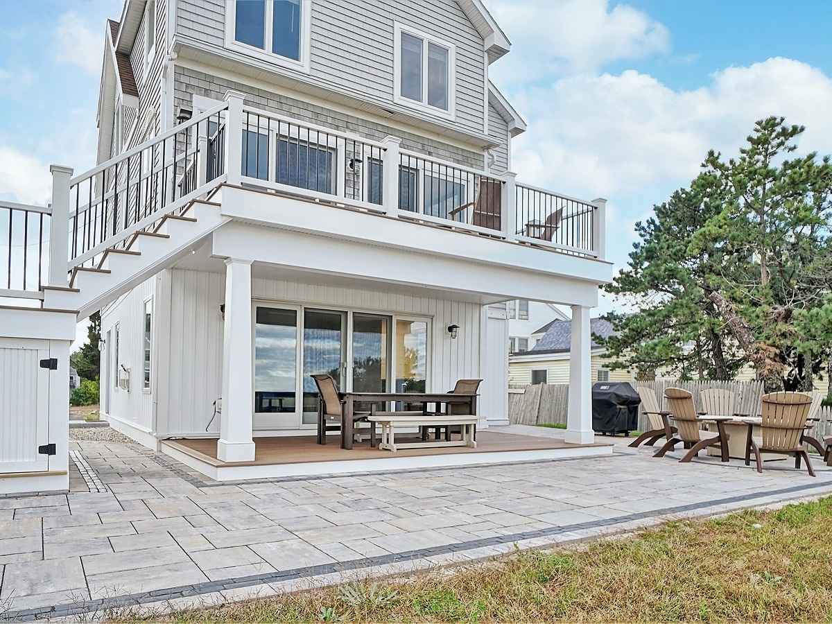 Nautical Point - Bayley Vacation Rentals